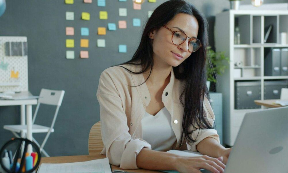 Complete Guide To Canada's Express Entry Provincial Nominee Program (PNP)