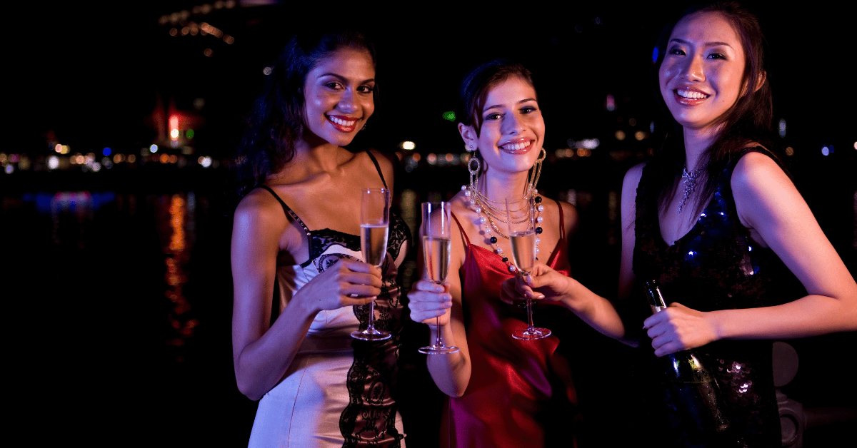 Russian Nightclub in Dubai - Club Luna at Hyatt Place Jumeirah