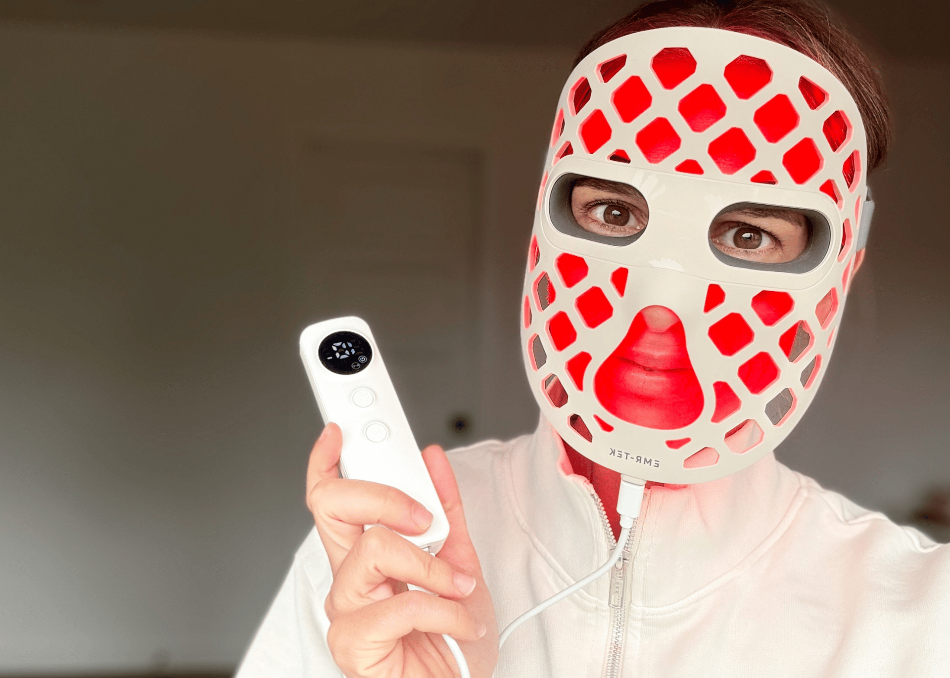 Do Red Light Therapy Masks Work? - Gurl Gone Green