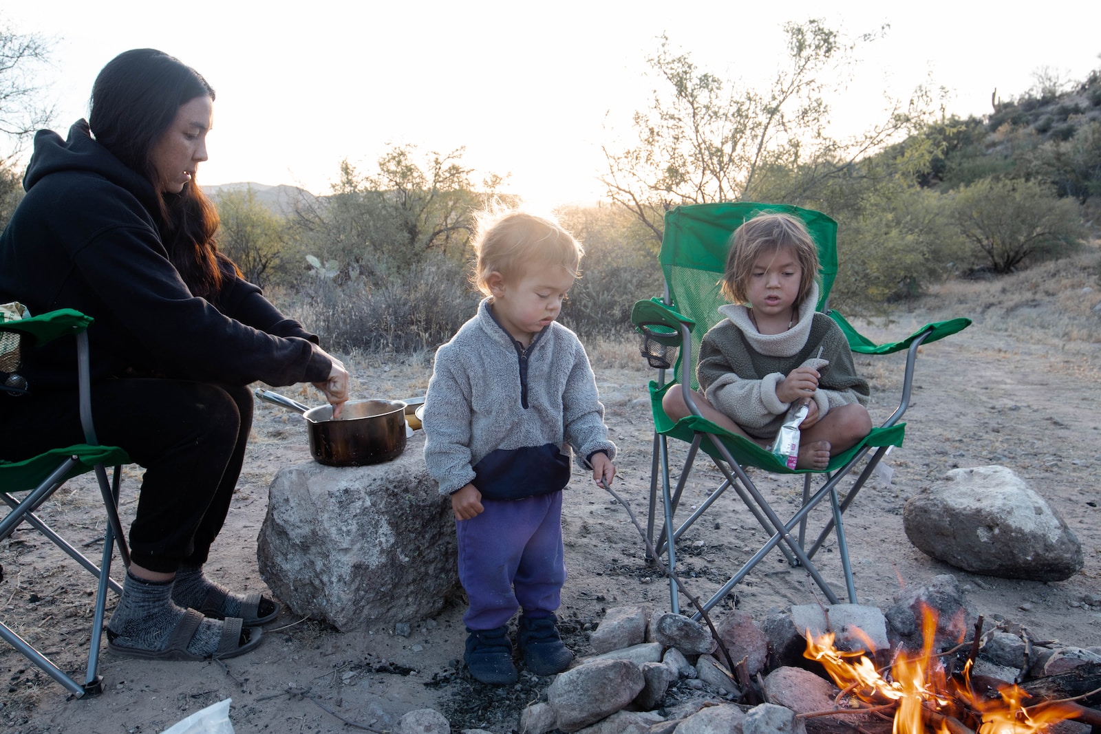 Campfire Safety Tips for Kids: A Guide for Parents and Caregivers - 2025