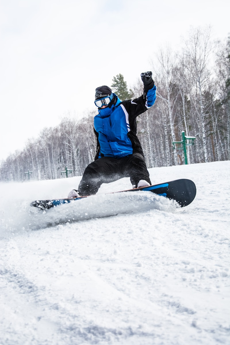 The Ultimate Guide to Shredding the Slopes: Best Snowboarding Tips for ...