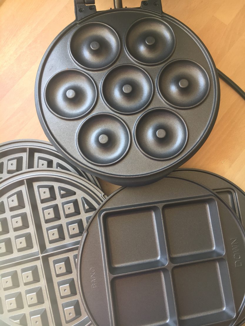 Easy Baked Doughnuts Recipe (Ready in 10 Minutes!)