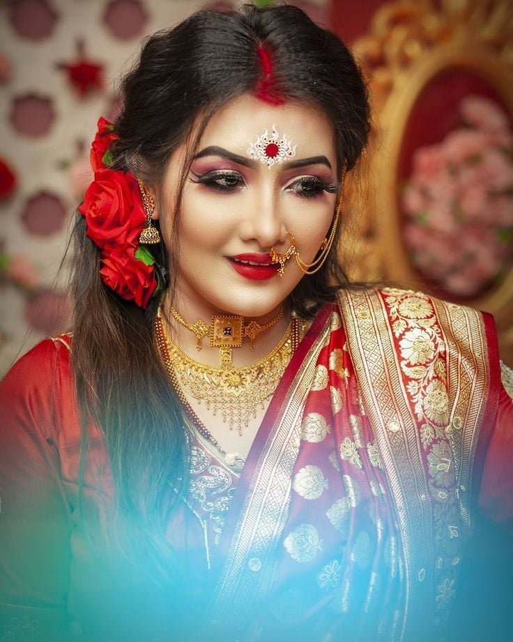 Top 15 Beautiful Reception Look Bengali Sarees and Hairstyles