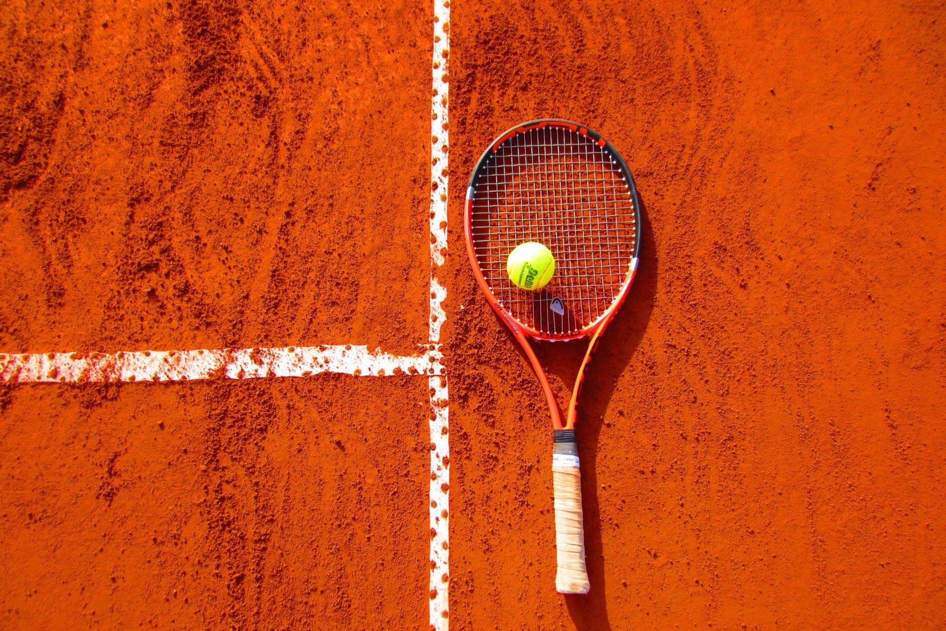 A Comprehensive Guide to Clay Tennis Courts, Mastering the Clay