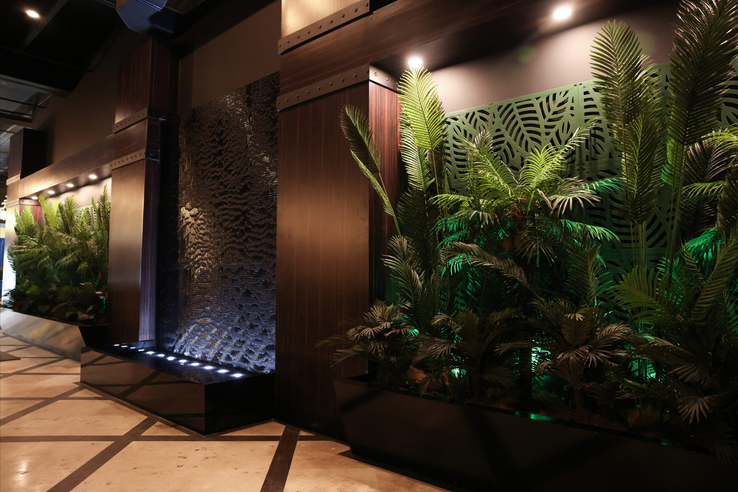 Unique Acrylic Water Features by Midwest Tropical