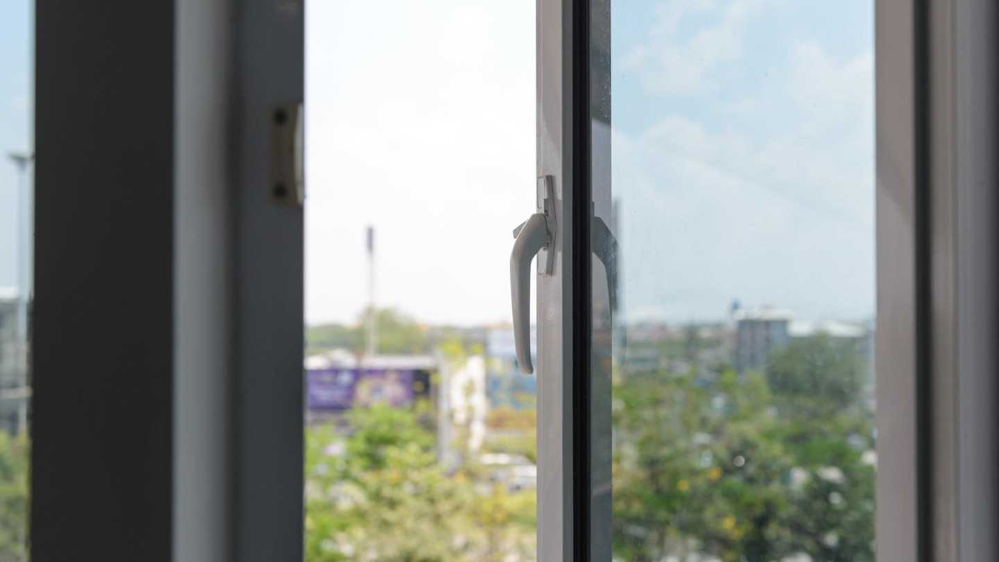 Thermal Breaks in Glass Windows and Doors