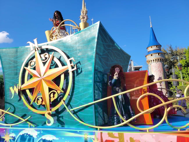 How to See Disney Adventure Friends Cavalcade at Magic Kingdom