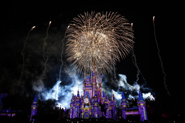 Disney Enchantment Review and Photos: "Projection Technology Steals the ...