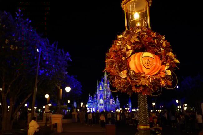Disney Enchantment Review and Photos: "Projection Technology Steals the ...