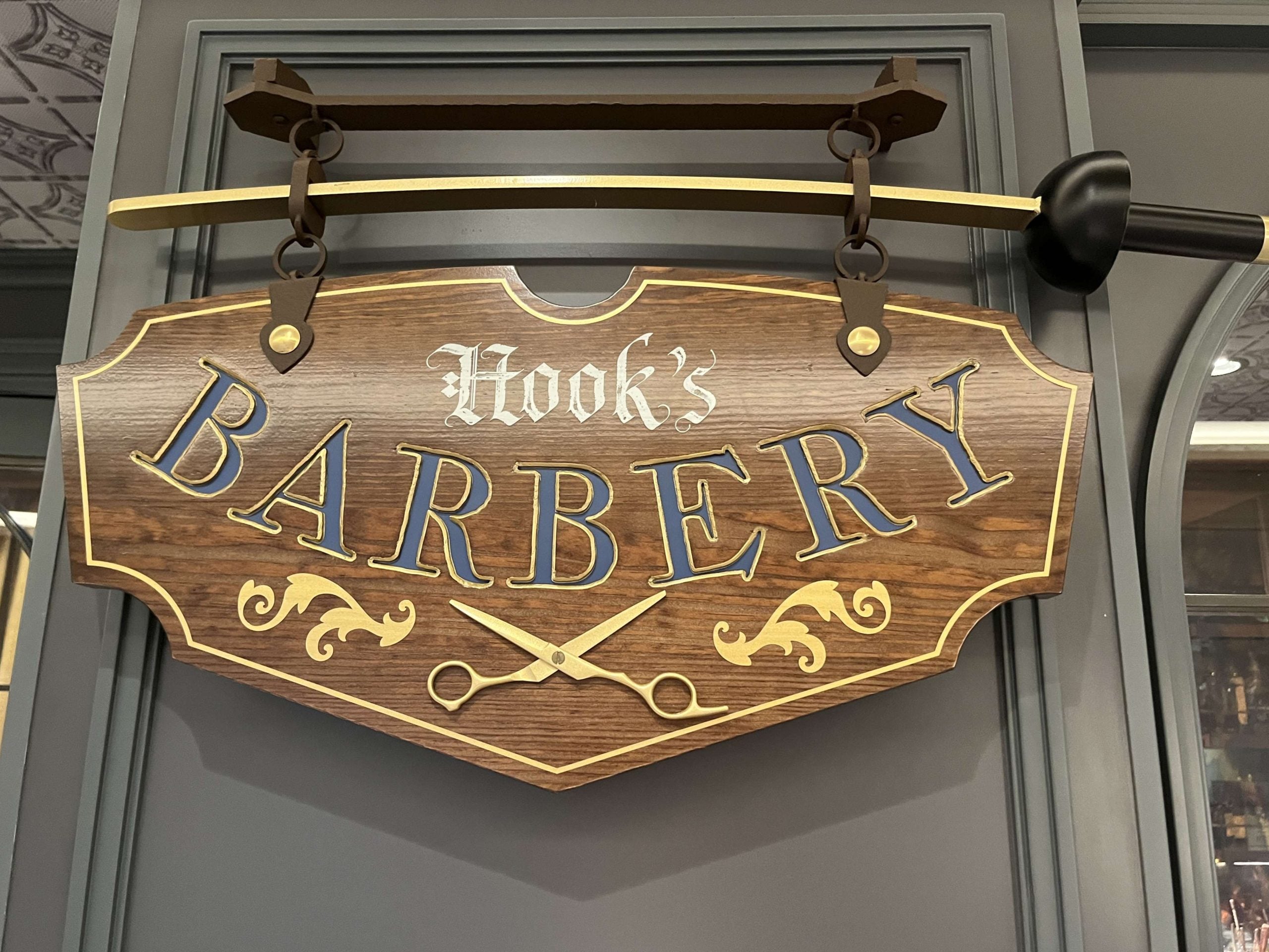 Hook's Barbery: An Old-Fashioned Speakeasy on the Disney Wish