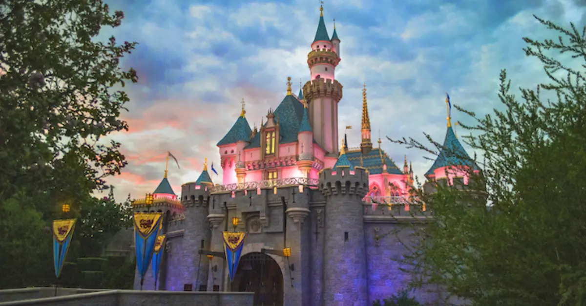 2024 Disneyland Park Map - Disneyland Resort - WDW Magazine