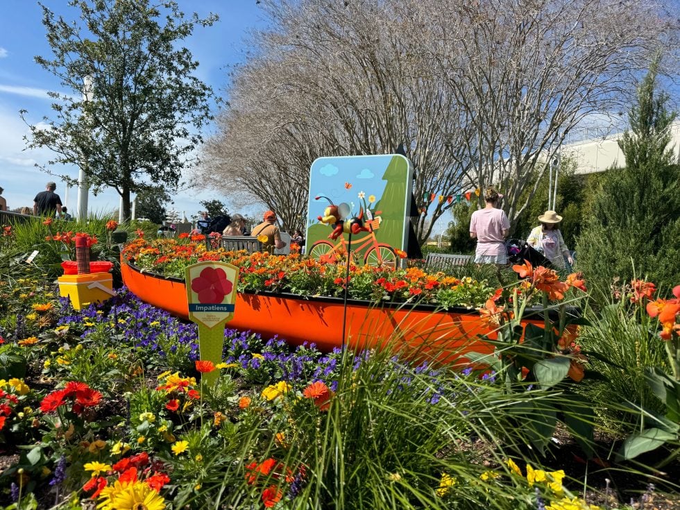 How to Find Spike the Bee: The Pollen-Nation Scavenger Hunt at EPCOT